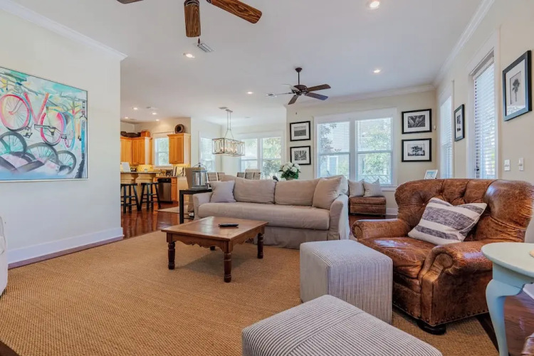 Pet Friendly Seacrest Home For 10 - Resort Pool + Beach Shuttle - Rosemary Beach, FL