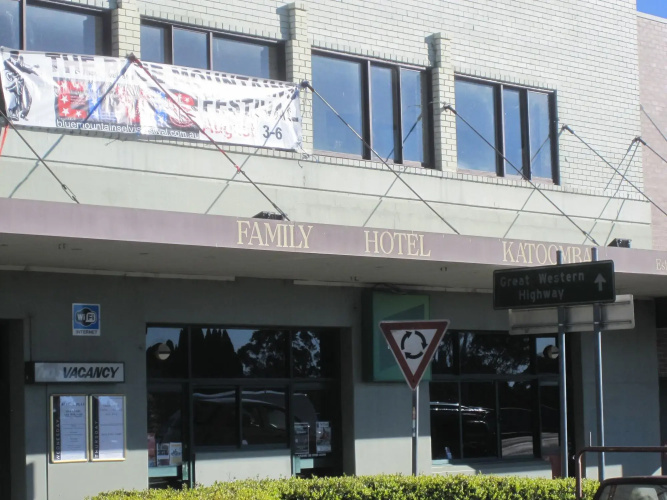 Katoomba Hotel - Katoomba