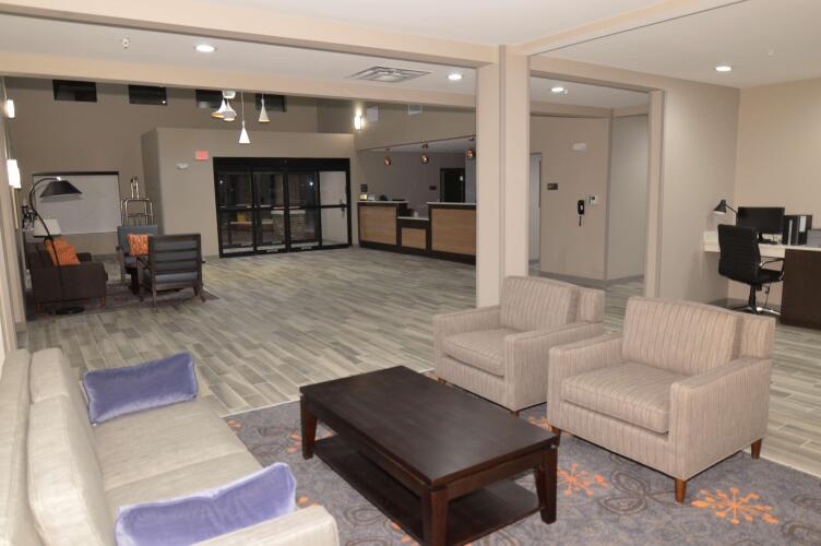 False River Hotel - Livonia, LA