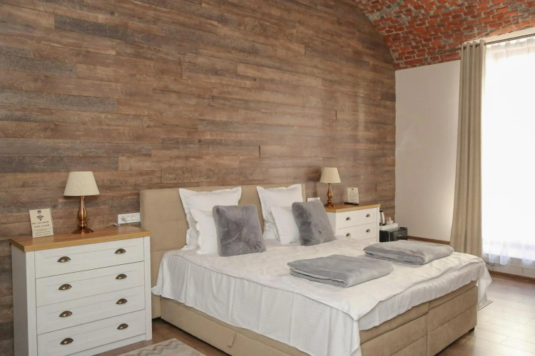 Elegant Rooms - Ultracentral - Jacuzzi Cu Hidromasaj - Oradea