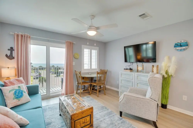 Resort Perks: Gulf Shores Beach-inspired Condo! - Alabama