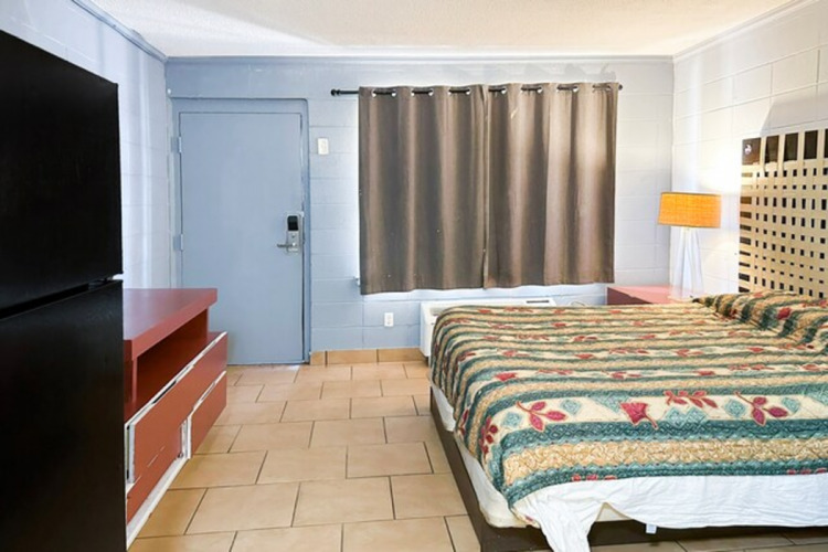 Sunrise Inn By Oyo Albany - Albany, GA