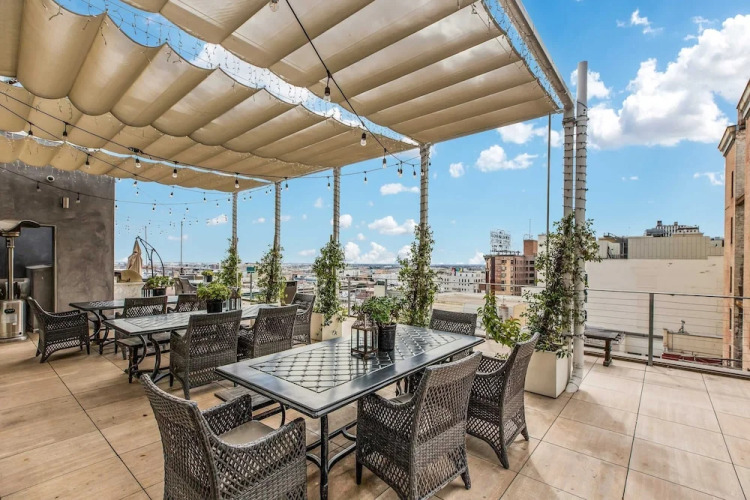 Stylish 2br/2ba At Hwh By Oneluxstay - Los Angeles, CA