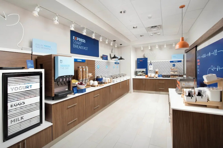 Holiday Inn Express & Suites Muskegon - Grand Haven - Grand Haven, MI