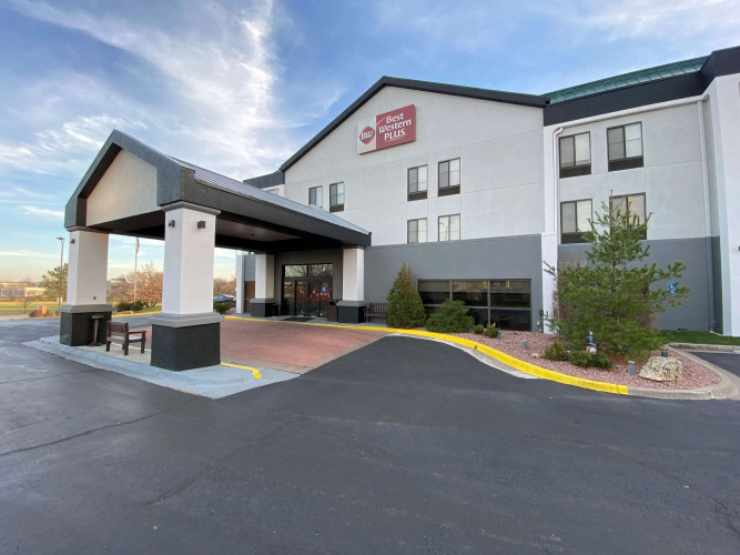 Best Western Plus Kansas City Airport-kci East - Kansas City