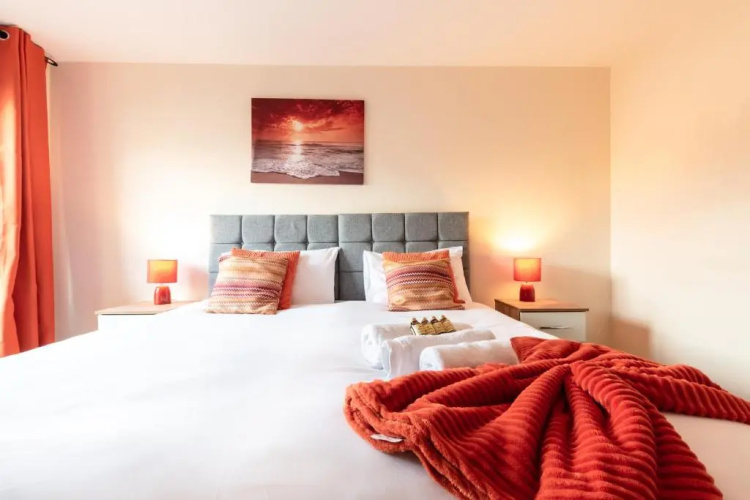 Best Price! Stunning 2 Bed City Centre - 4 Single Beds Or 2 Super King, Smart Tvs, Sofa Bed & Free Secure Parking - Southampton