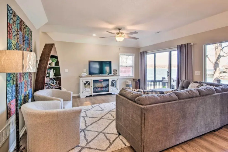 Private Boat Dock: Bright Lake Ozark Home! - Lake Ozark, MO