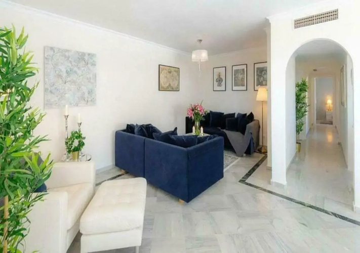 ✰ Luxurious 5 Bedroom Penthouse. Sea Views. Hot Tub. Bbq. Golden Mile - Marbella