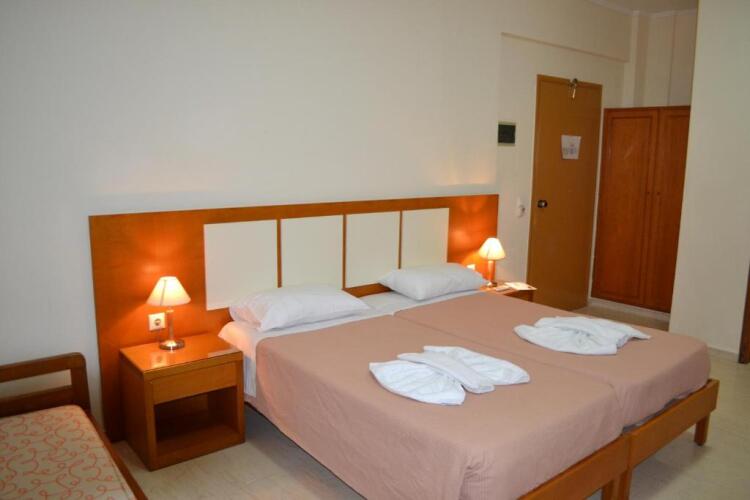Esperides Beach Hotel Apartments - Agia Marina