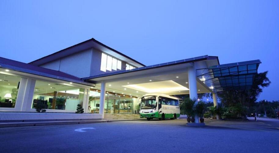 Ibis Styles Sepang Klia - Sepang