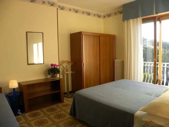 Apartment In Pietra Ligure With Garage - Pietra Ligure