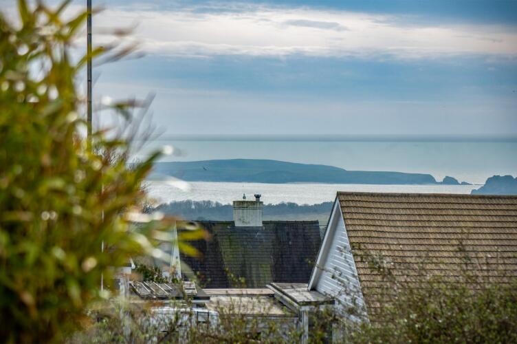 Town Heights - 3 Bedroom Holiday Home - Tenby - Tenby