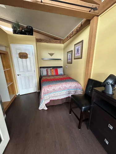 Peachland Beach Resort - Peachland