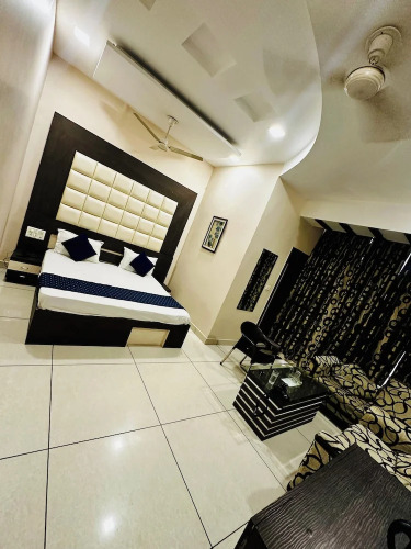 Sunshine Hotel - Bathinda