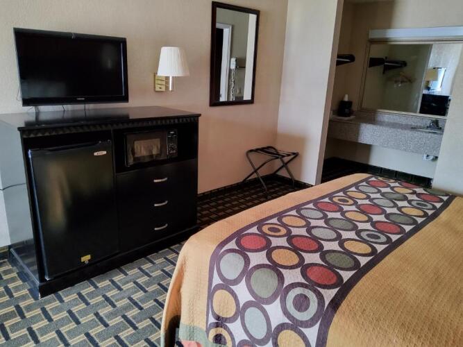 Budget Inn - Texarkana, TX