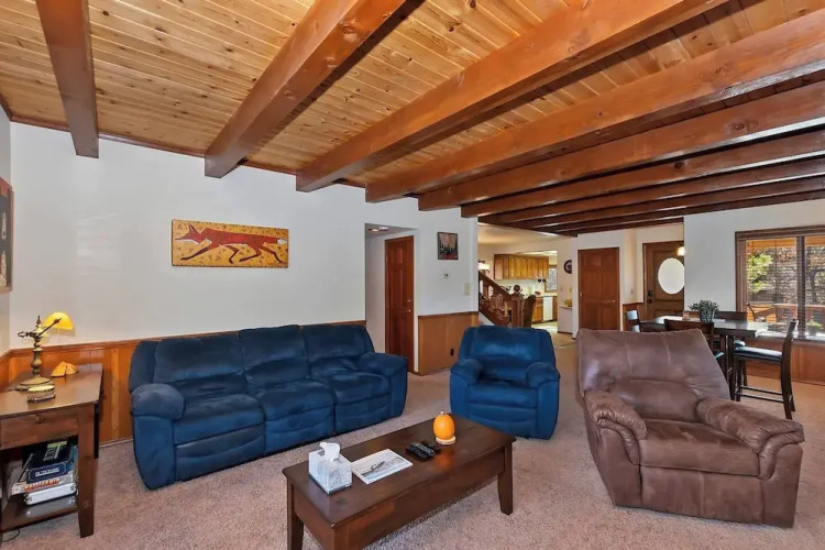 Canyon Castle Mtn Retreat W Hot Tub - Big Bear, CA