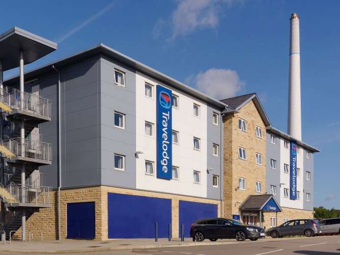 Travelodge Huddersfield - Huddersfield
