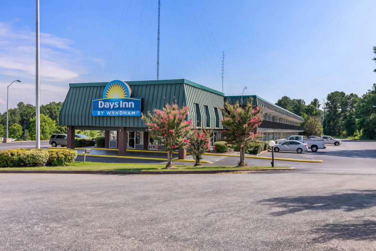 Days Inn By Wyndham Seneca / Clemson Area - Walhalla, SC