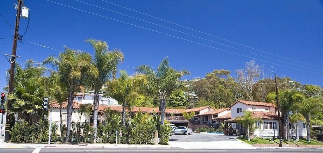 Laguna Beach Inn - Laguna Beach, CA