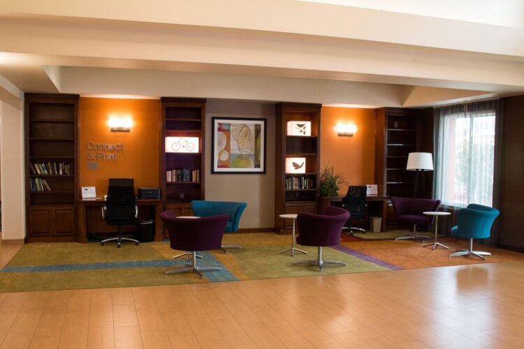 Fairfield Inn & Suites Oakland Hayward - Oakland, CA