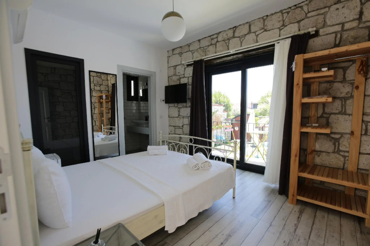 Kybele Alacati - Çeşme