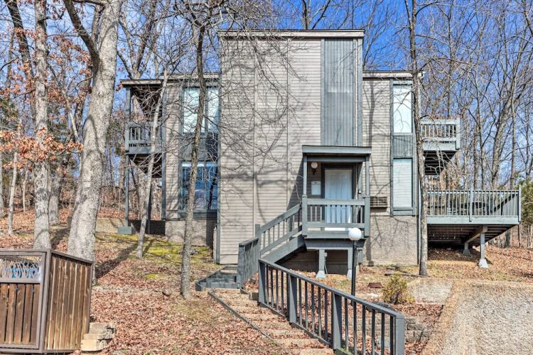 < 1 Mi To Margaritaville Resort: Osage Beach Home! - Sunrise Beach, MO