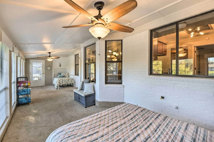 Granbury Home W/ Lake Granbury Access + Dock! - 그랜버리