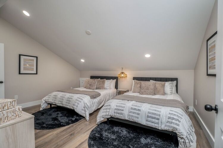 Lee Street Lodge - Cincinnati, OH