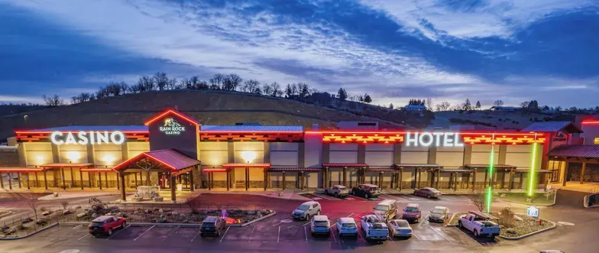 Rain Rock Casino Resort Hotel - Yreka, CA