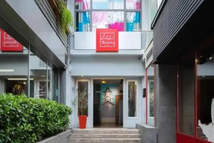 Artistic Tirana Hotel - Tirana