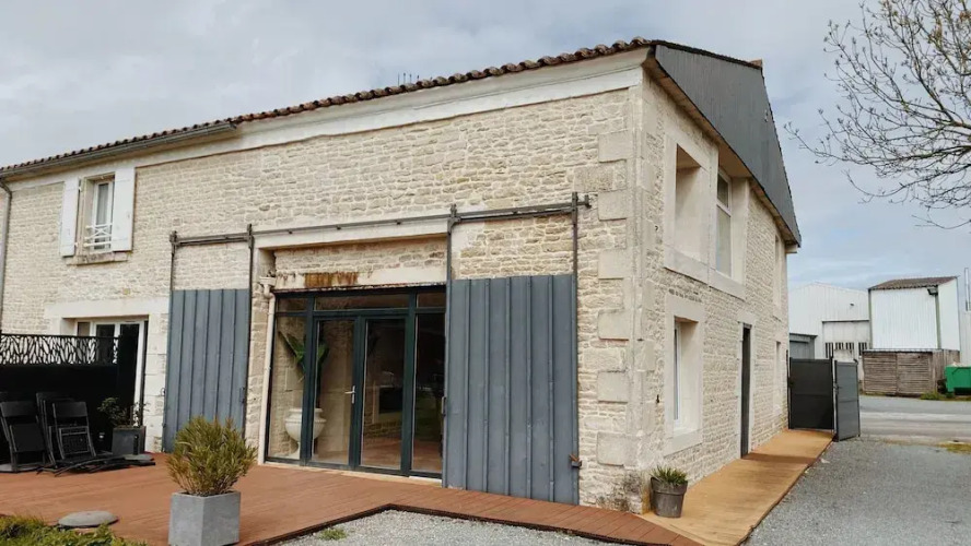 Domaine De Saint Florent - Piscine & Spa - Deux-Sèvres