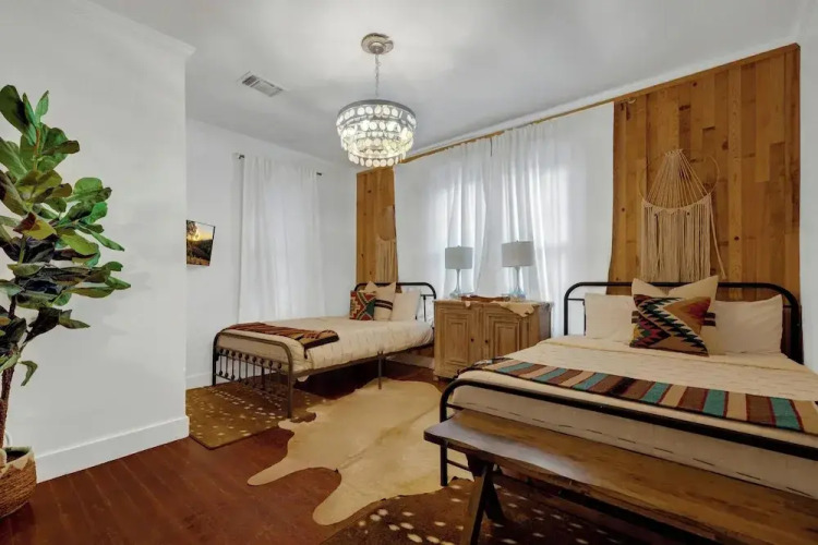 Poplar Place Main House With Hot Tub-1 Mi To Main St - 弗雷德里克斯堡