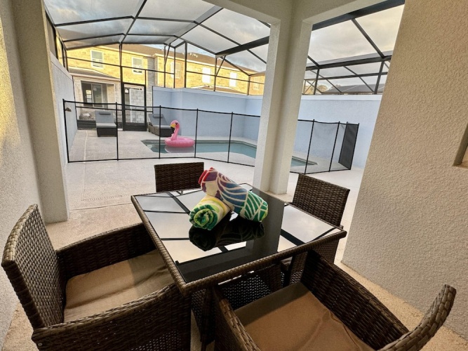 Stunning 4 Bd W Pool Storey Lake Resort 2613 - Kissimmee, FL