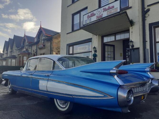 Cadillac Kustomz Hotel - Bute