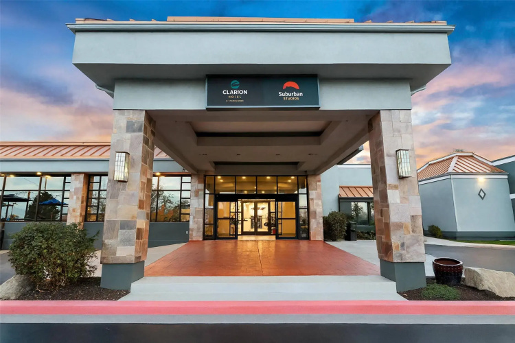 Suburban Studios Salt Lake City Airport - Salt Lake City, UT