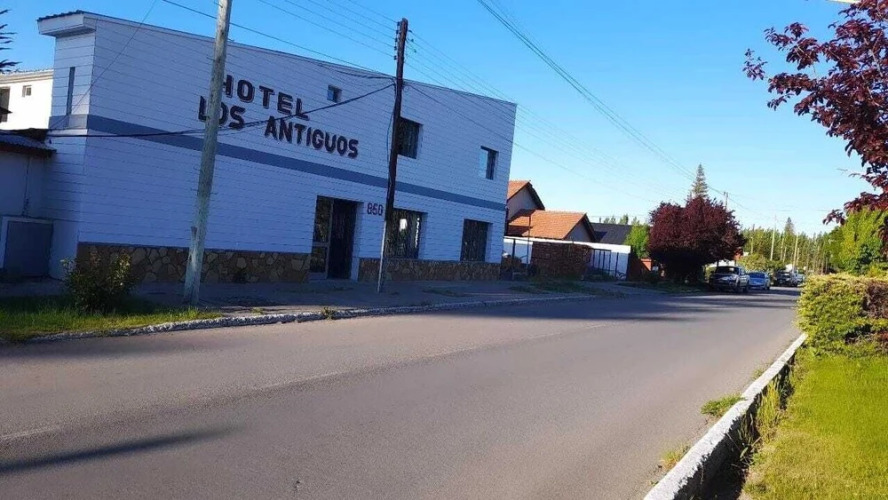Hotel Los Antiguos - Aysén