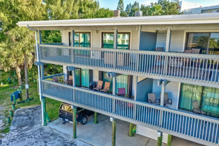 2 2 Oceanside Modern Condo Ocean View - North Redington Beach, FL