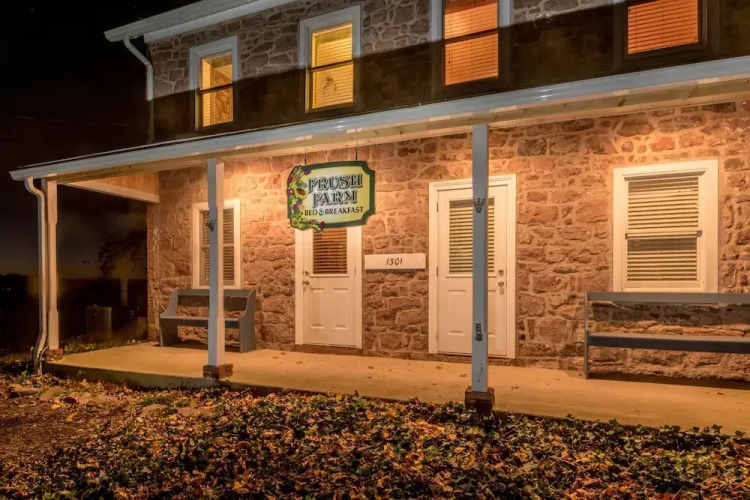 Frush Farm Bed & Breakfast - Denver, PA