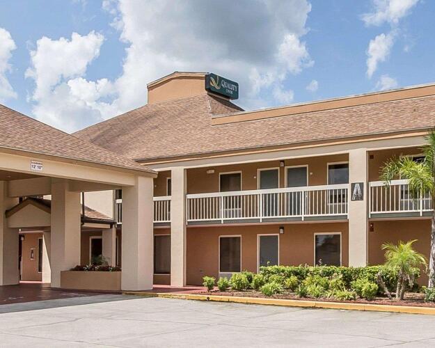 Suburban Studios Hotel Kingsland Near I-95 - Kingsland, GA