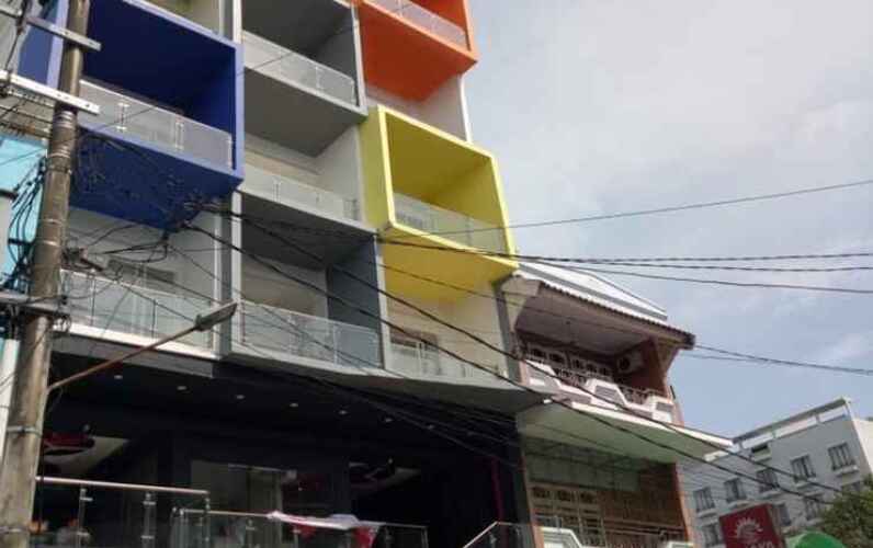 Hotel Surya Pantai Losari - Makassar