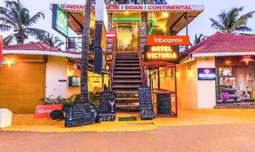 Fabexpress Victoria With Pool, Baga Beach - Anjuna