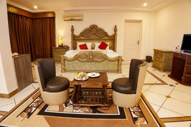 Emarald Ayurvedic Resort - Kerala