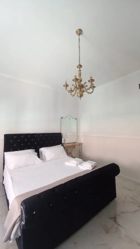 Palazzo Novecento Rooms - Lecco