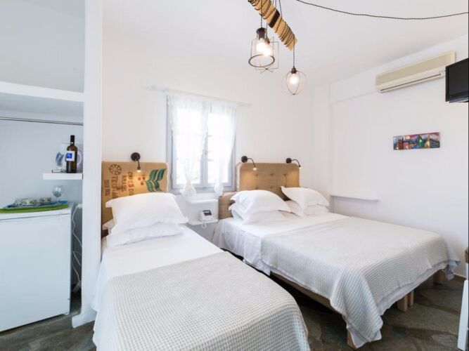 Evi Rooms - Paros