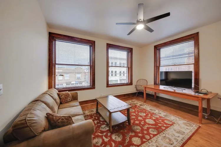 Ski & Explore! Charming Downtown Wallace Condo - Kellogg, ID