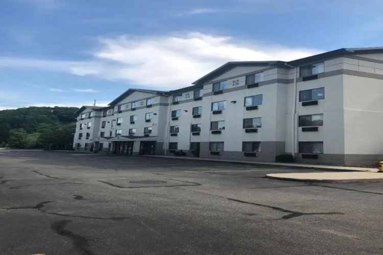Super 8 By Wyndham Manchester Tn - Tennessee