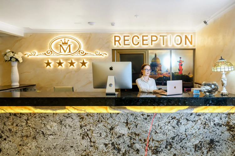 Men'k Kings Hotel - Saint-Pétersbourg