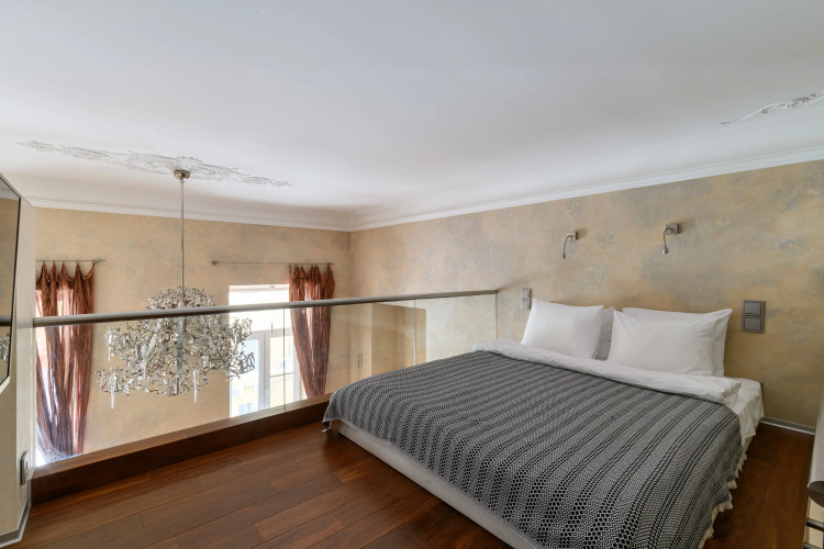 Dvukhurovnevaya, Dizaynerskaya S Parkovkoy I Sovremennym Remontom Flat - Saint Petersburg