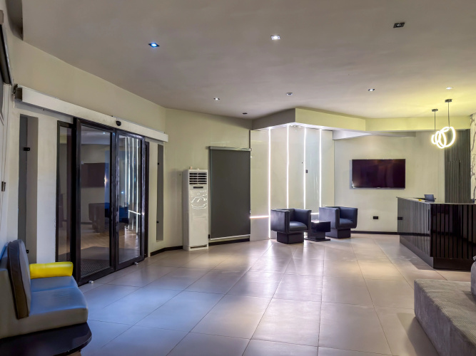 Peregrine By Boulevard Hotel - Jos