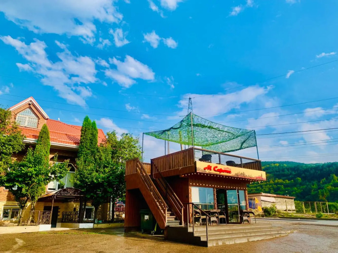 U Dvortsa Sporta Hostel - Кисловодск
